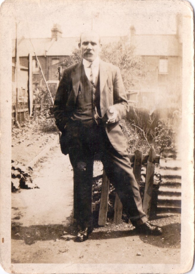 AFS Fireman Alfred Edward Minter – Old Palace School Bombing